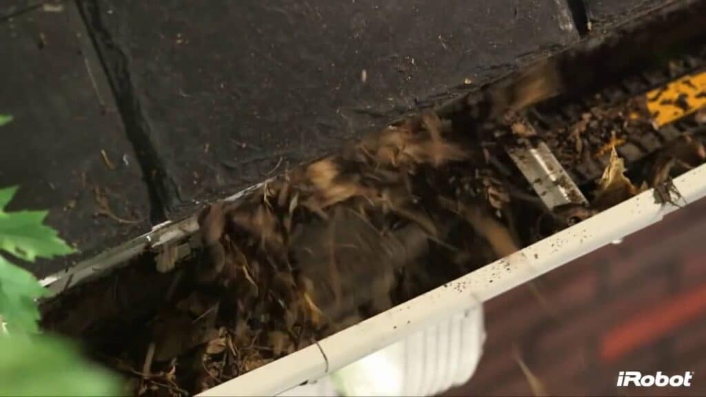 iRobot Looj 330 Gutter Cleaning Robot – Review - Robot Chores